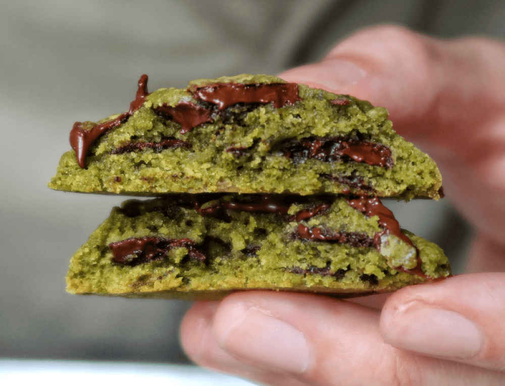 Chocolate Cornflake Cookie Recipe - Bakeomaniac