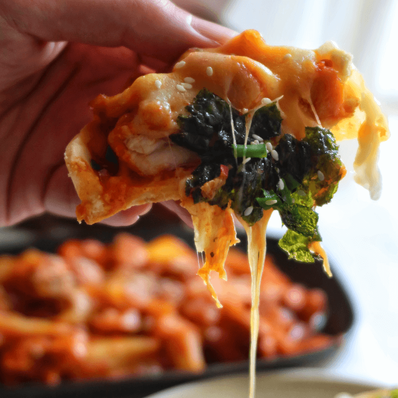 Kimchi Cheese Chicken Tarts Recipe - Baking Made Simple by Bakeomaniac